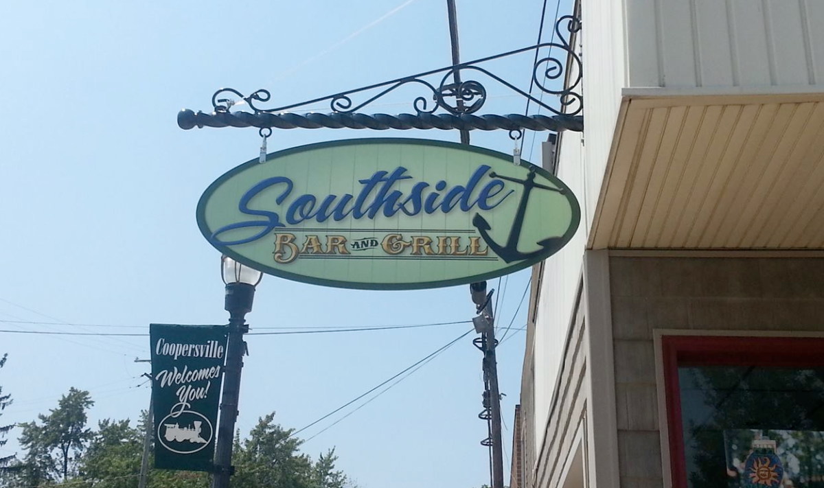 Southside Bar & Grill - Coopersville, Michigan Sports Bar